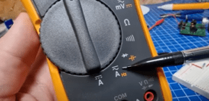 Multimeter tutorial - The Engineering Mindset