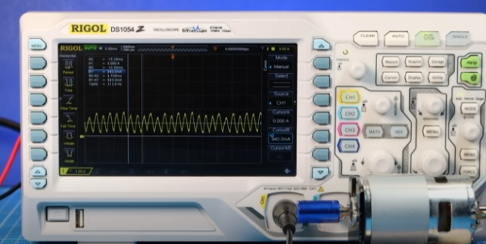 How to ACTUALLY Use an Oscilloscope (Beginner-Friendly Guide!) - The ...